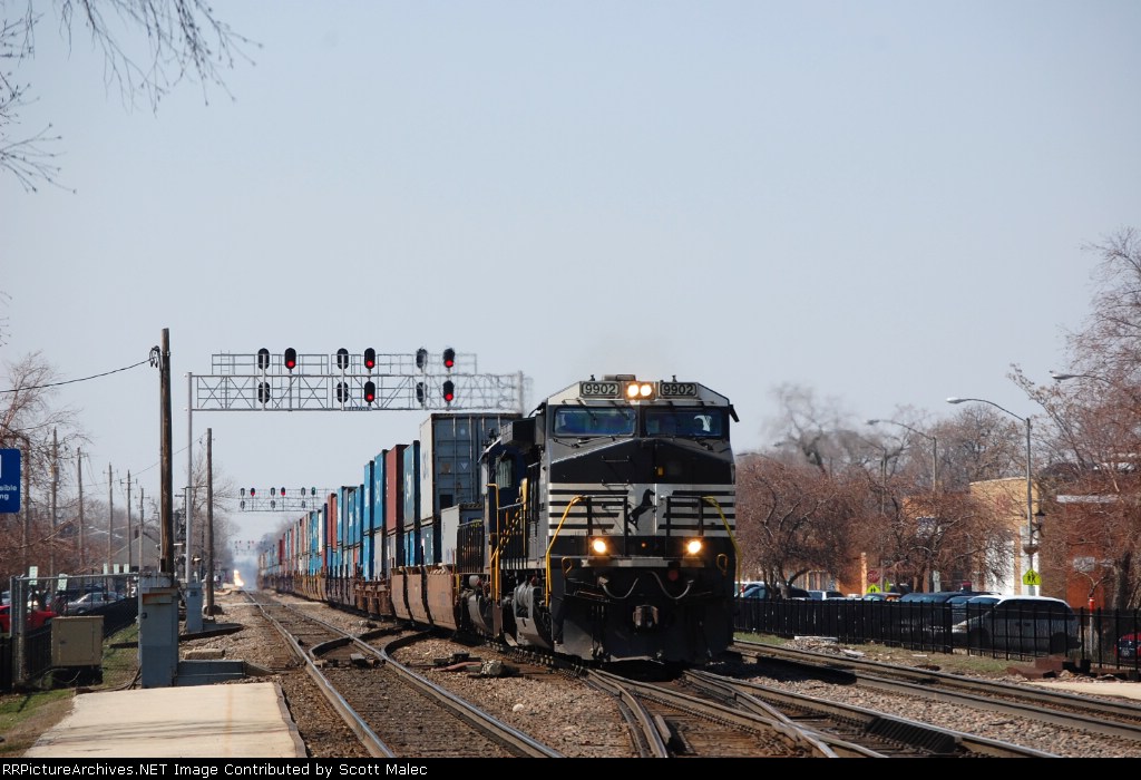 NS 9902 & CSX 8576